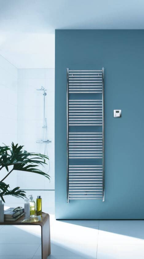 ZEHNDER Toga elektrische radiator 146 1x60cm 750w mat zwart - Sanitair.nl
